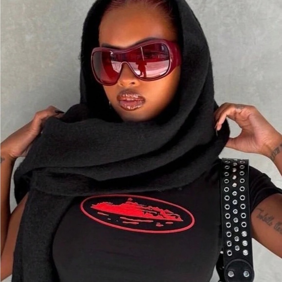 Rebellious Rose | Accessories | Pc Wraparound Face Shield With ...